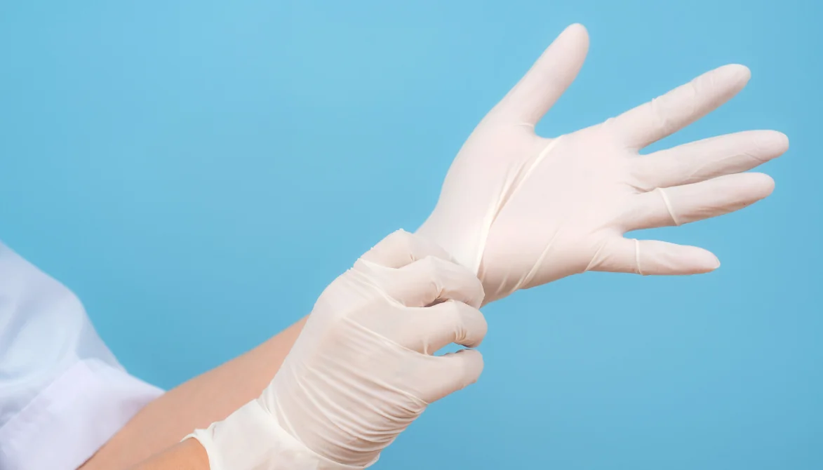 Quels gants jetables choisir pour votre activité
